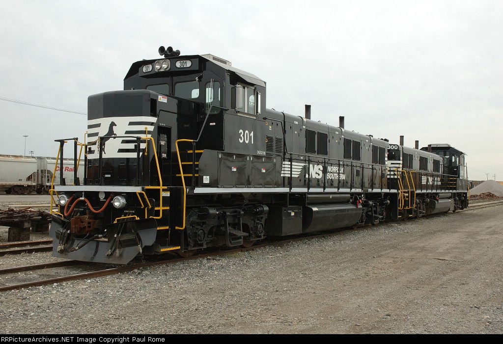 NS 301-300, NRE 3GS21B, sit at the CP's Bensenville Yard